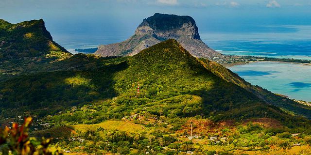 Mauritius Cities & Coastlines - Helicopter Tour from LUX G.Gaube ...