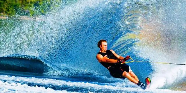 Wakeboard in Mauritius - Initiation Course - Mauritius Attractions