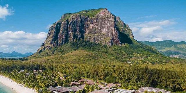Hiking Le Morne Mountain - UNESCO World Heritage Site (Half Day ...