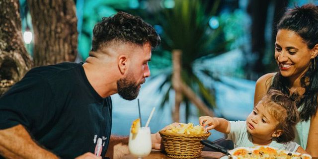 Breakfast with Giraffes at Casela Nature Parks - Mauritius Attractions
