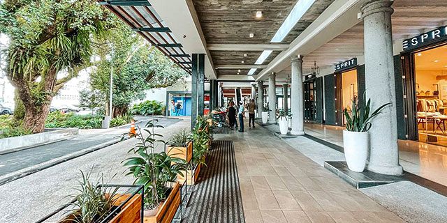 Shopping in Floreal - Mauritius Attractions