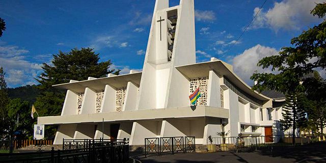 Visit of the Père Laval’s Shrine - Mauritius Attractions